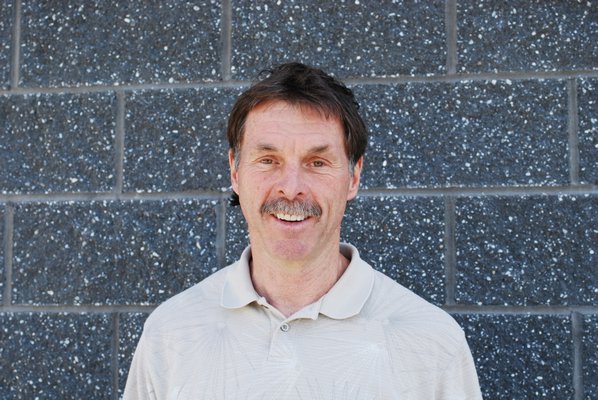 Hampton Bays Budget - 27 East