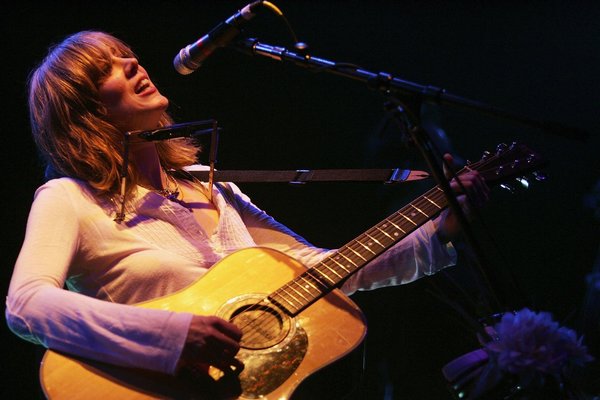 Beth Orton Makes A Comeback - 27 East