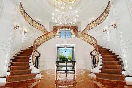 Top Five Grand Staircases We'd Like To Descend - 27 East