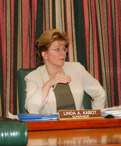 Supervisor proposes $1 million in budget cuts - 27 East