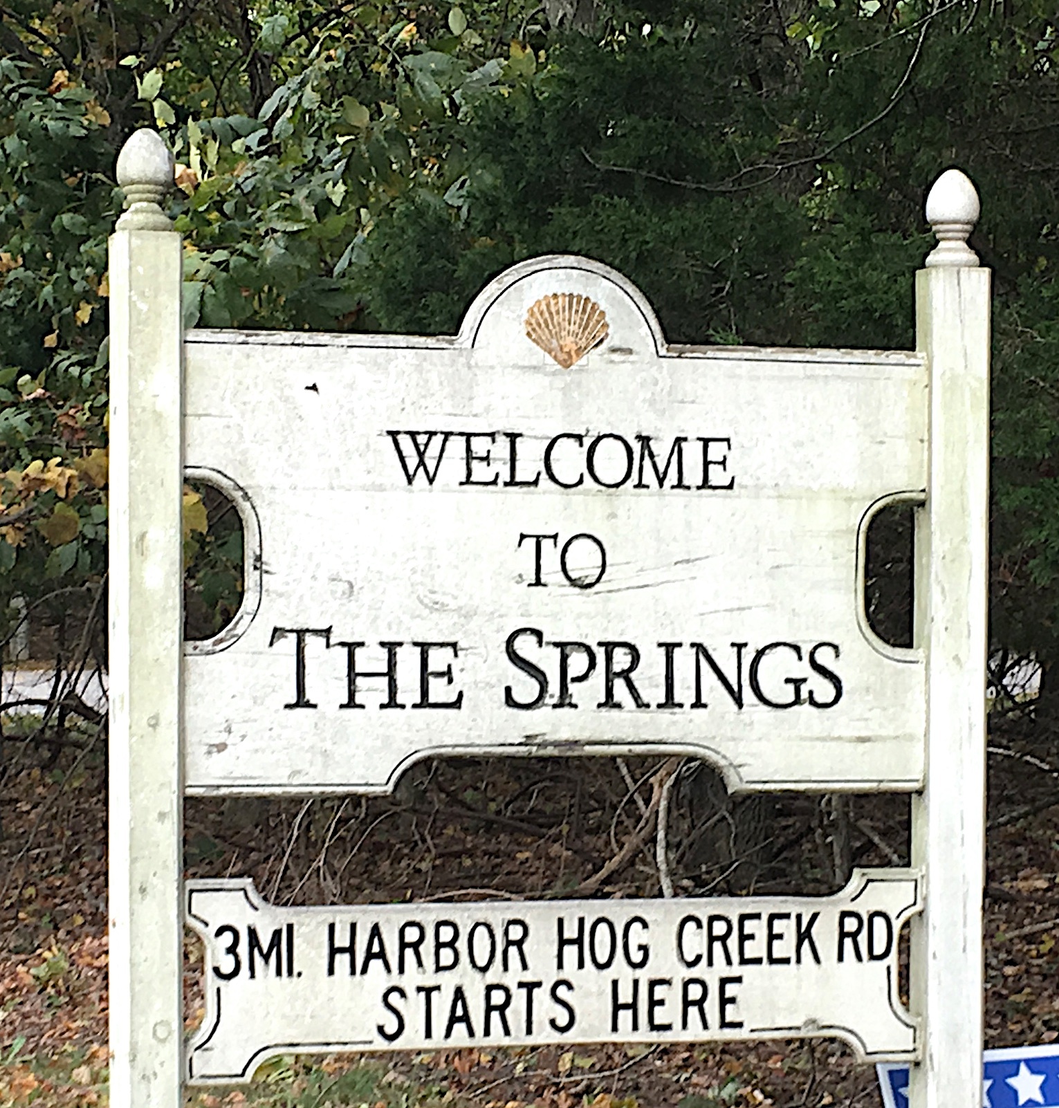 East Hampton Board Will Replace 'The Springs' Signs - 27 East