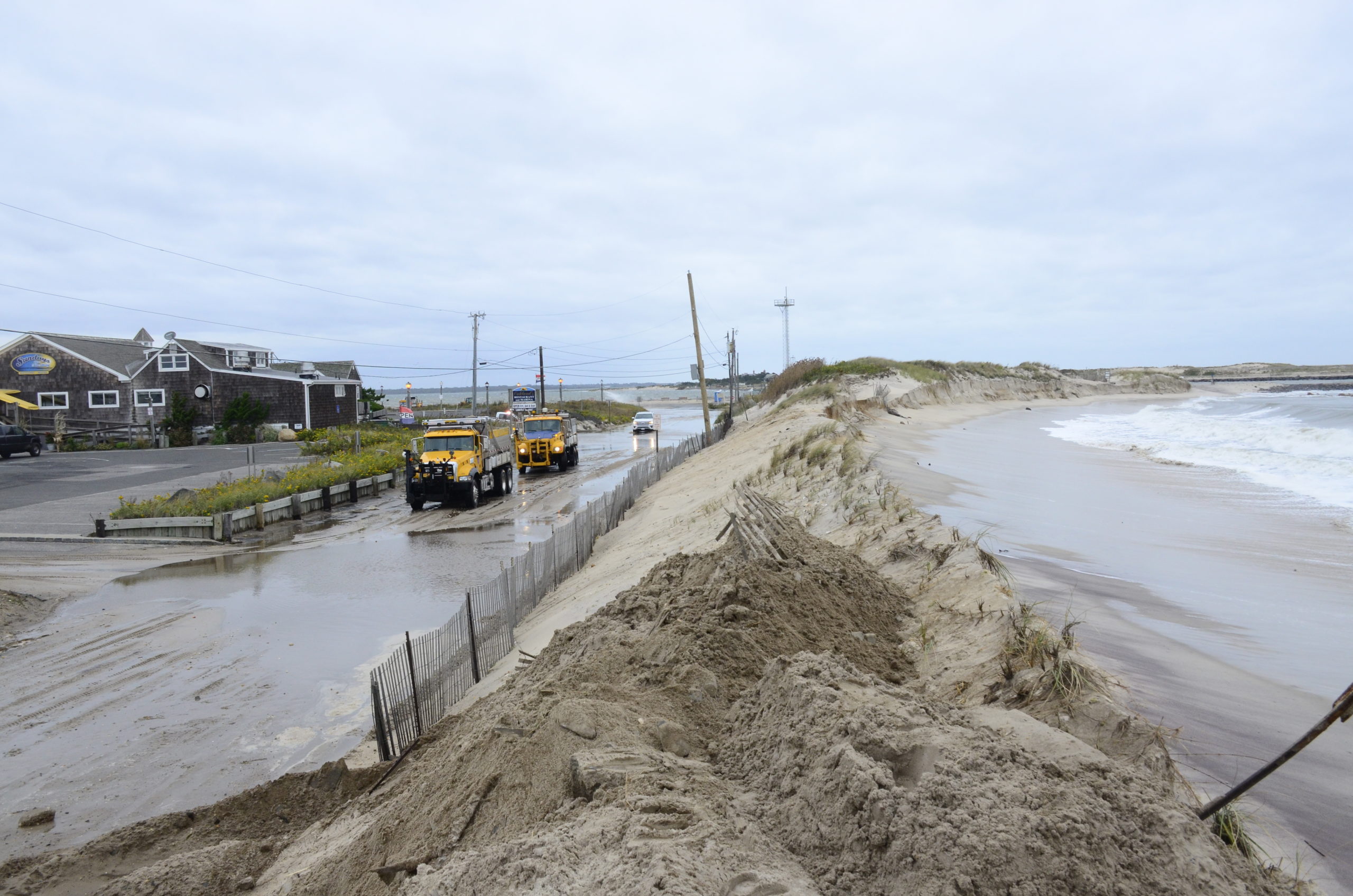 Local Experts And Officials Seek Solution To Dune Road Washover As ...