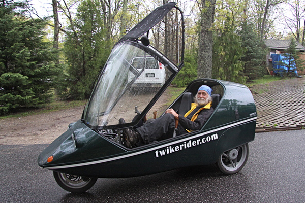 Green commuter hopes to inspire other South Fork residents - 27 East