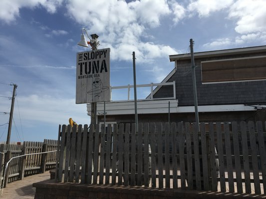 Montauk’s Sloppy Tuna Owner Faces Contempt Charges - 27 East