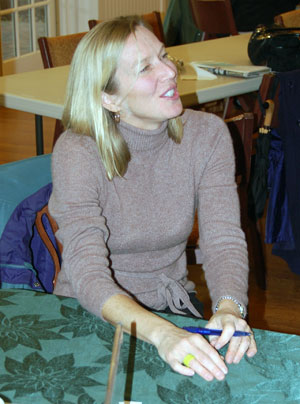 Lee Woodruff recounts family hardships at Rogers Memorial Library - 27 East