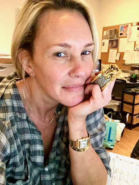 Online Auction Platform Supports Seasonal Mom-and-Pop Shops Amid Social ...