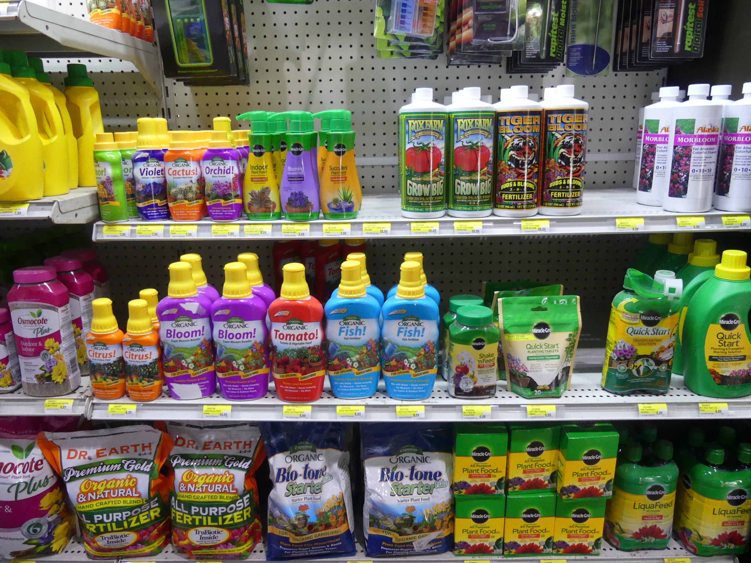 The Time To Side Dress Plants With Organic Fertilizer Is Now - 27 East