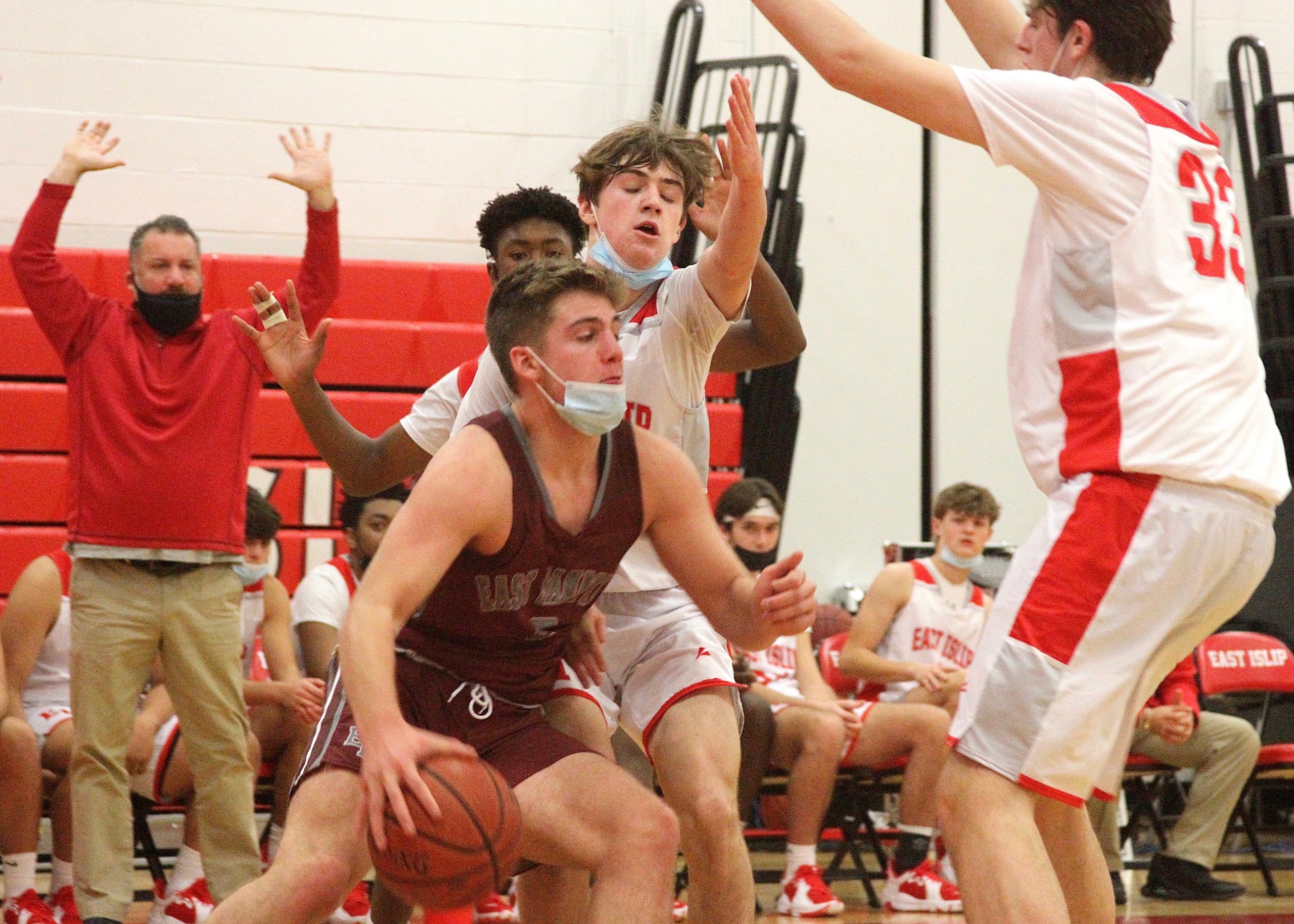 Dickinson Delivers 23 Points In Bonacker Basketball's Bounce-Back Win ...