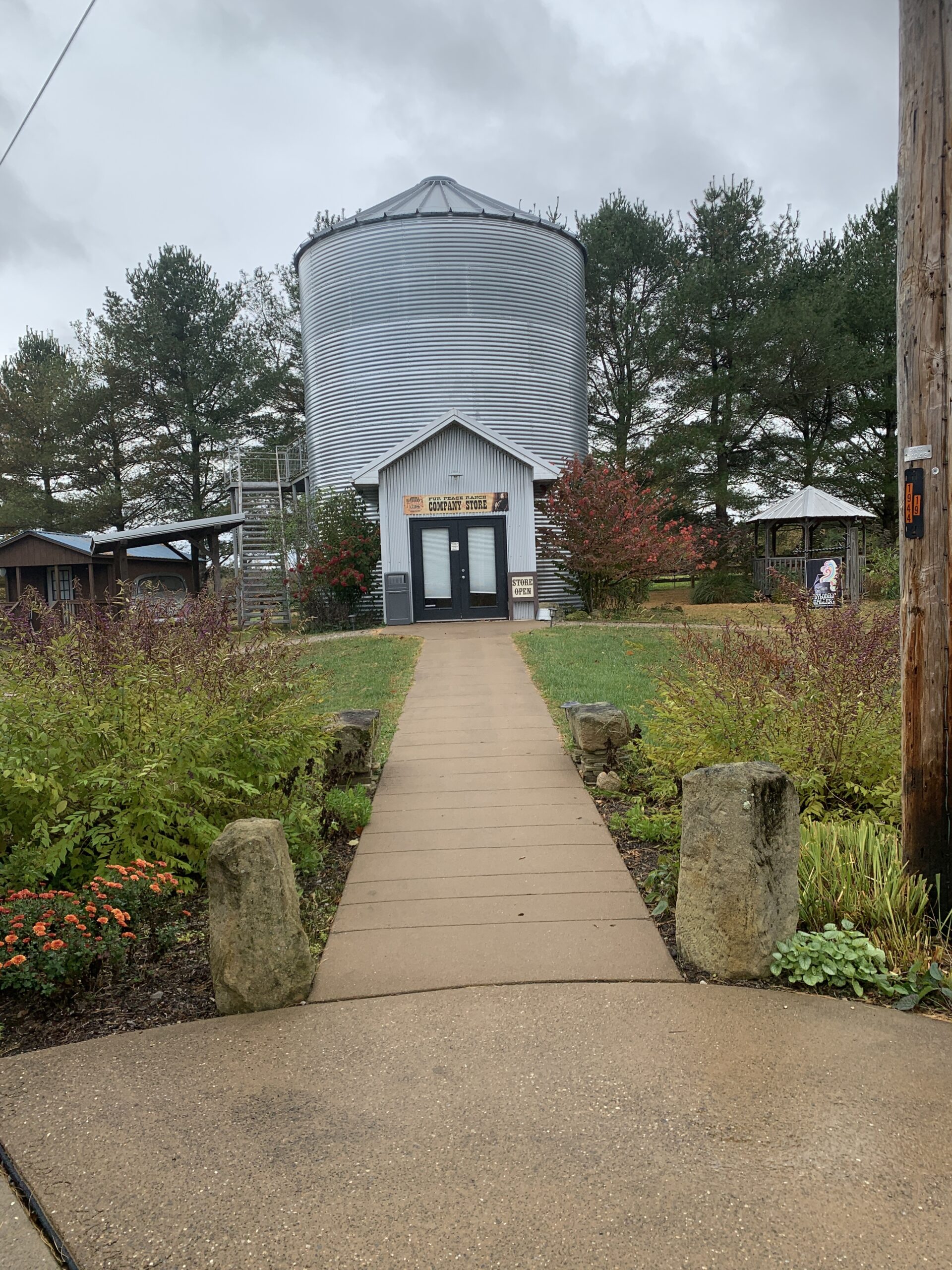 Jorma Kaukonen at Home on the Fur Peace Ranch - 27 East