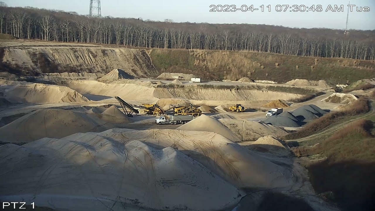 Despite Court Order, New Activity at Sand Land Mine in Noyac - 27 East